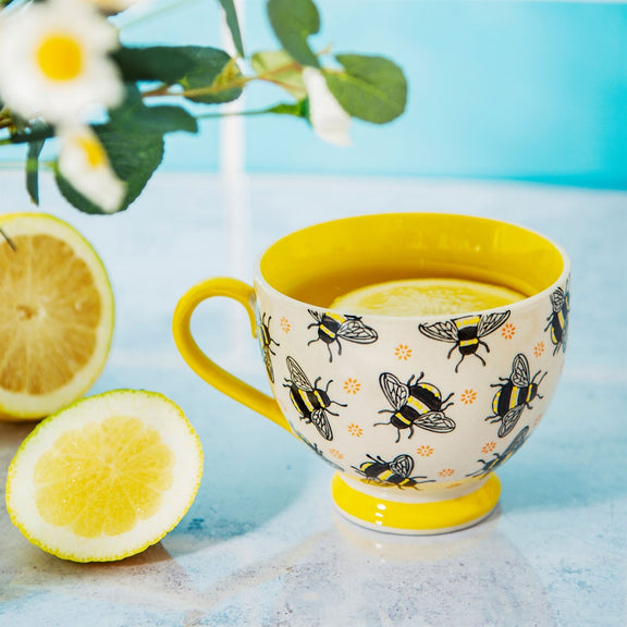 Busy Bee Yellow Mug with Bee Motif – Red Candy
